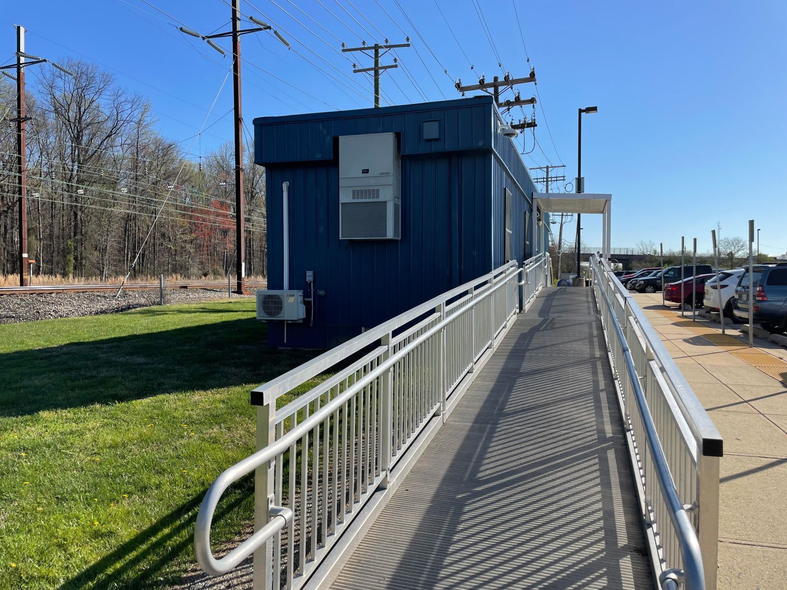 Train Station Modular Waiting Room | A Modular Building Case Study by ...