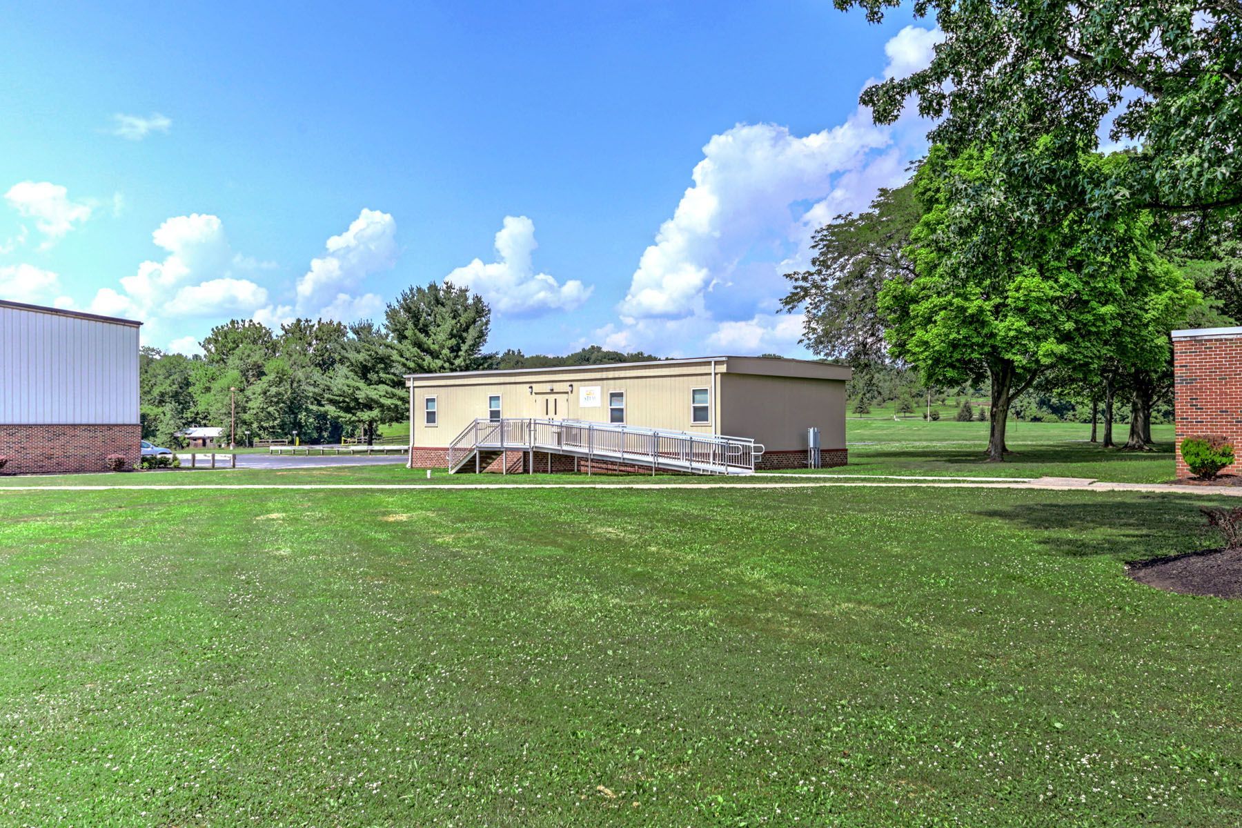 Pine Forge Academy STEM Lab Modular Classroom | A Modular Building Case ...