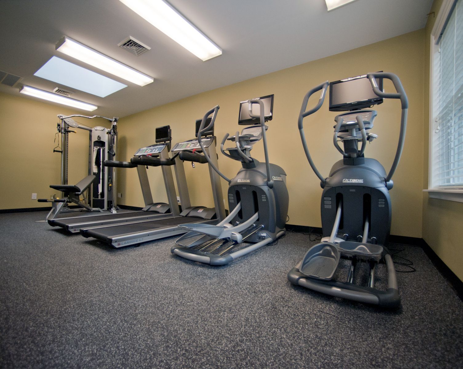 Modular Leasing Office & Fitness Center | A Modular Building Case Study ...
