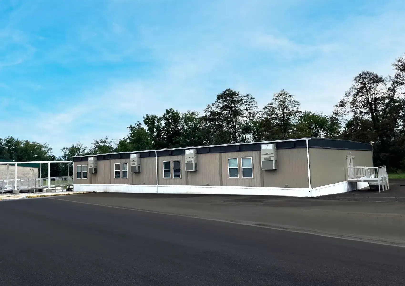 Modular Swing Space Classroom | A Modular Building Case Study by ...