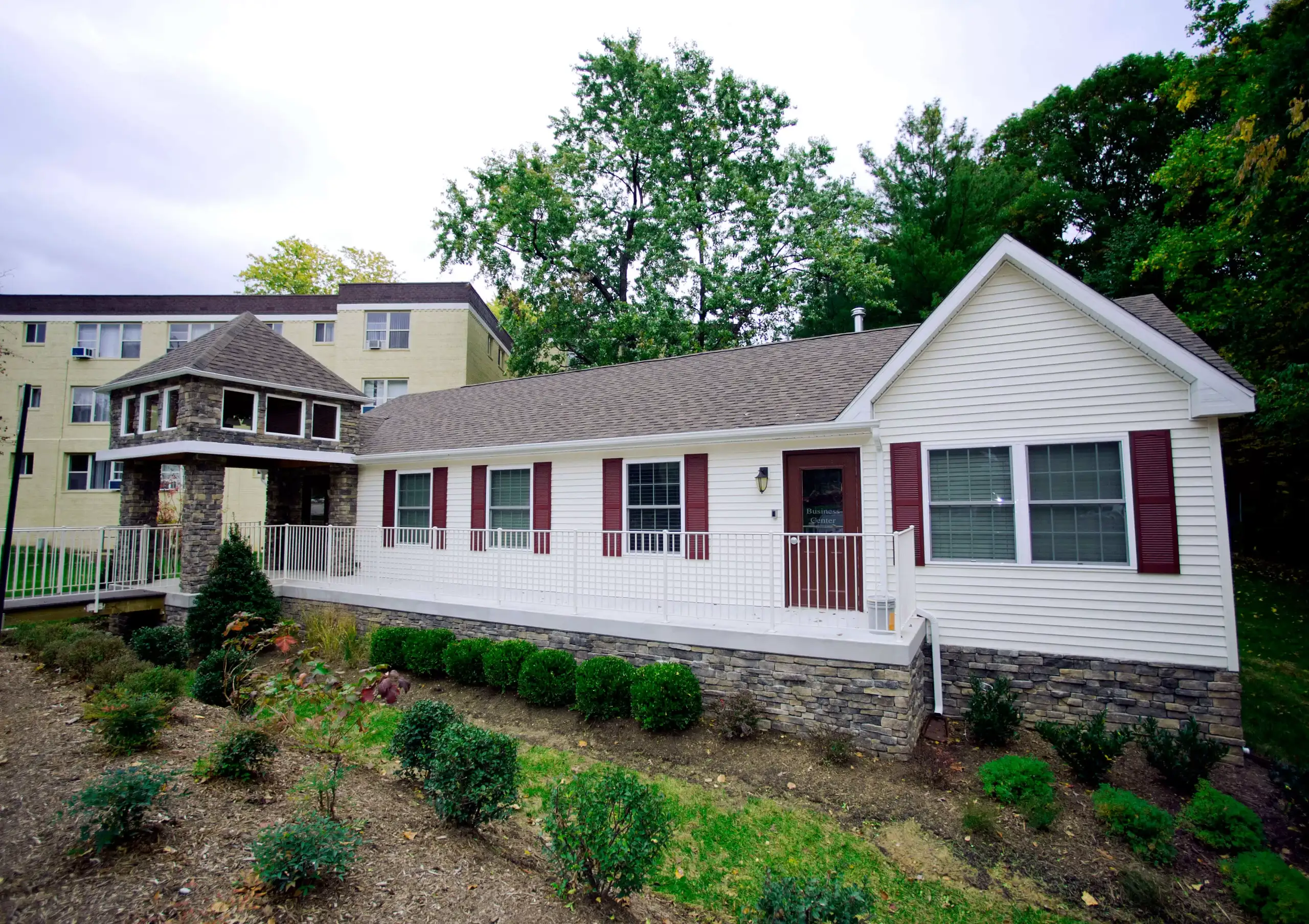 Modular Leasing Office & Fitness Center | A Modular Building Case Study ...